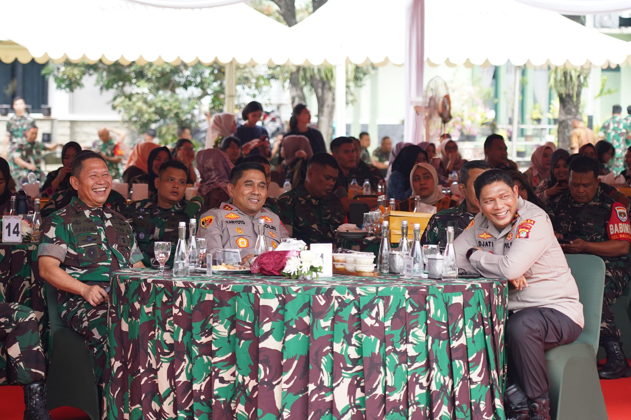 Kapolda Metro Jaya Hadiri Syukuran HUT ke-75 Kodam Jaya Jayakarta - Sumber : Nusantarapos ...