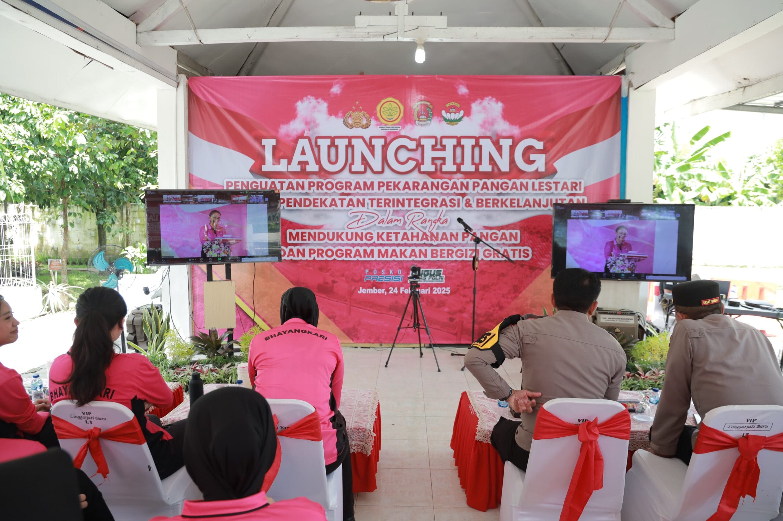 Tebar Benih Nila, Waka Polres Jember Tandai Launching Penguatan Program Pekarangan Pangan ...